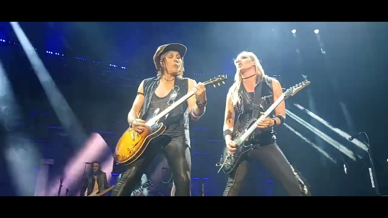 Alice Cooper - "Cold Ethyl" - Rio Rancho Event Center - Rio Rancho, NM ...