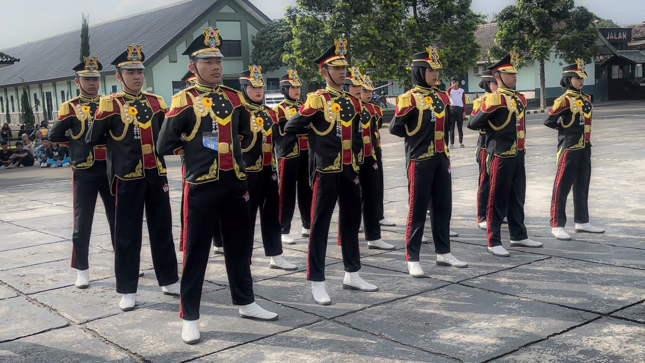 SANG JUARA UMUM! PASKIBRA SMPN 1 PADALARANG LKBB SMK KARYA BHAKTI ...