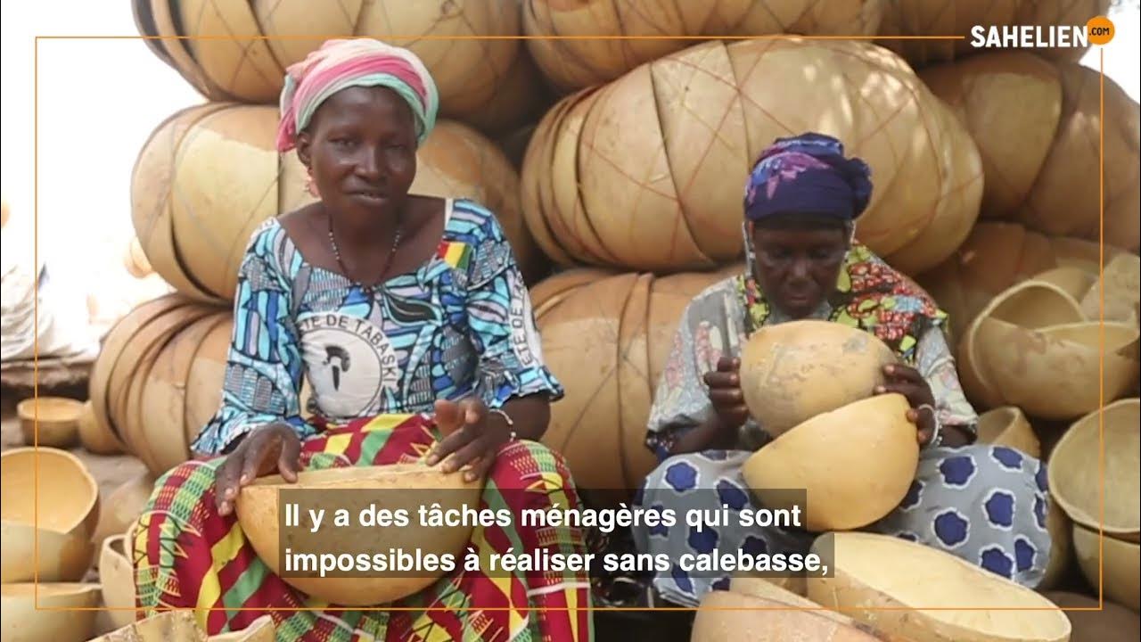 Mali : la calebasse, un ustensile aux multiples usages - YouTube