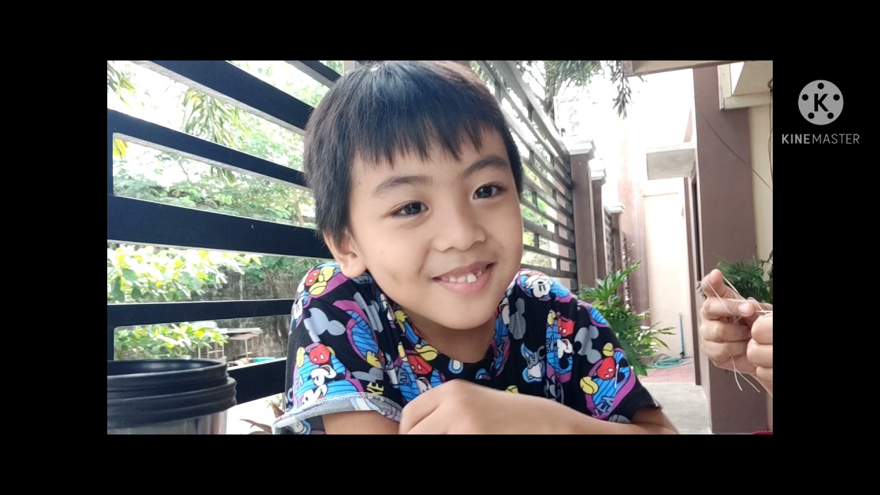 PULLING OUT MY LOOSE BABY TOOTH AT HOME WITH FLOSS - YouTube