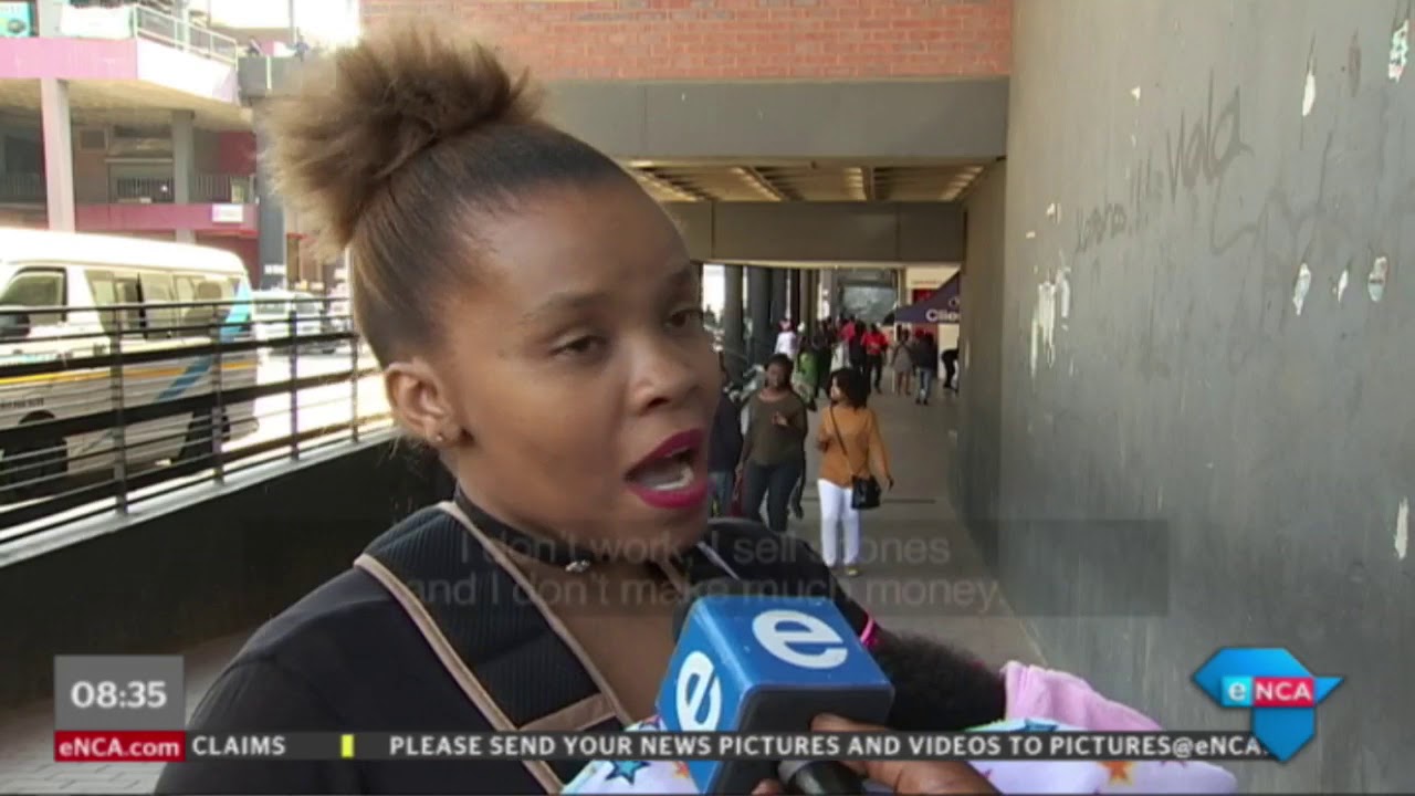 Long queues at Sassa office in Alexandra - YouTube