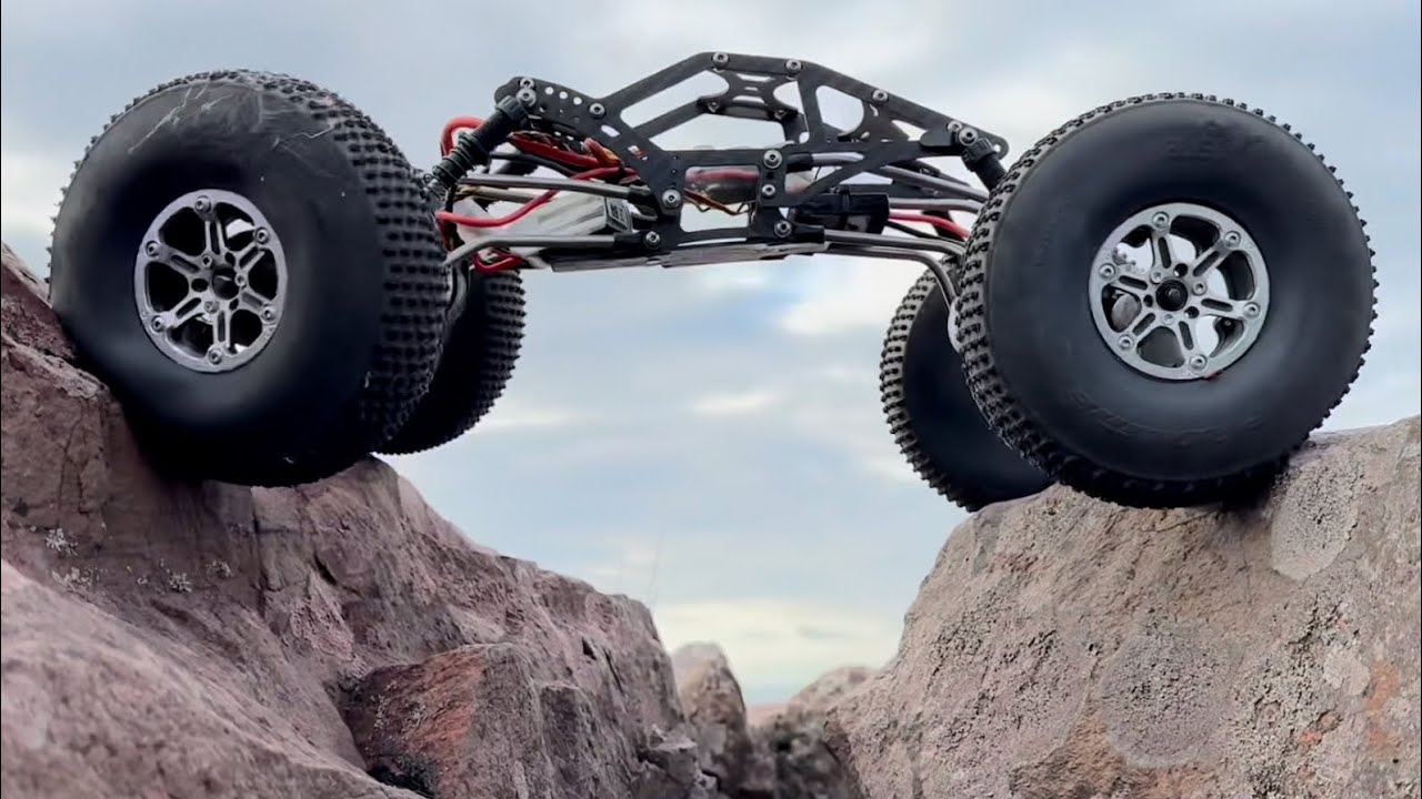 Axial XR10(MOA) - 5th Dimension “Dominator” Chassis (JUSTINART24) - YouTube