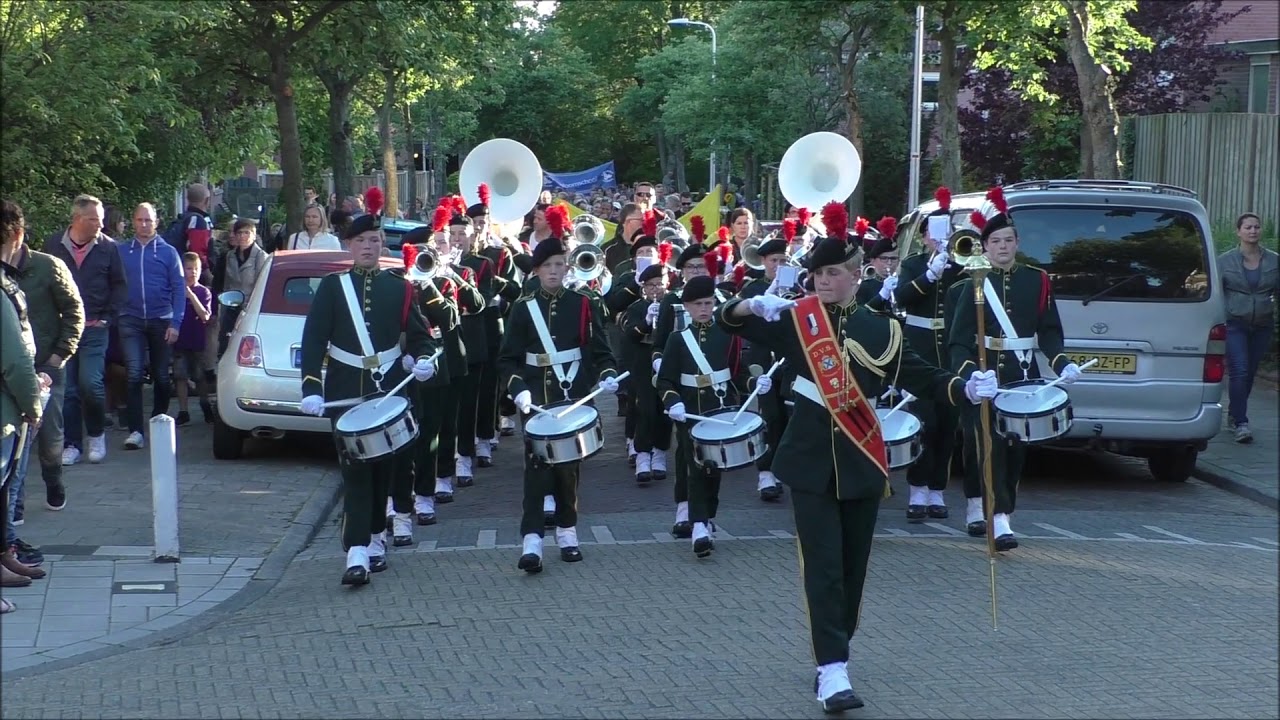 DVS Junioren Avondvierdaagse Katwijk 2019 - YouTube