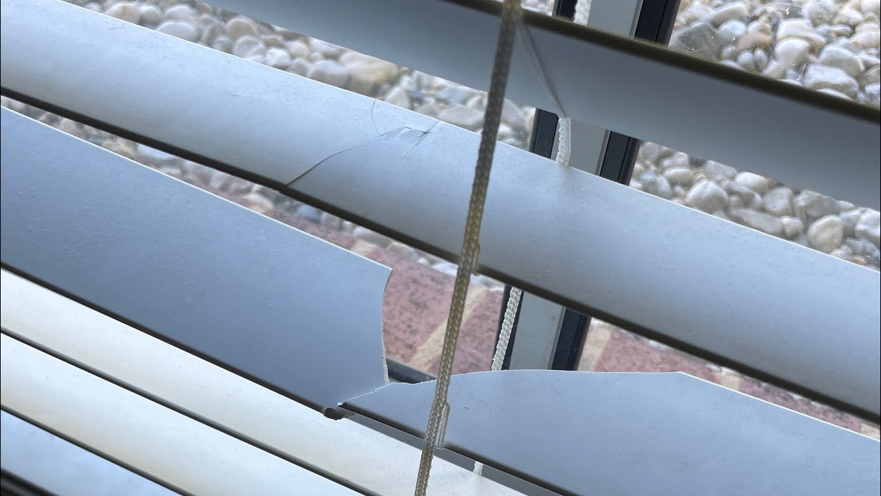 How to replace broken cracked Venetian blind Australia - YouTube