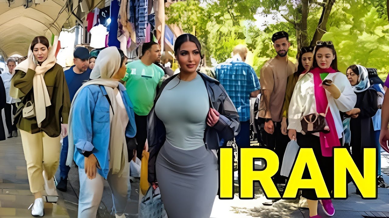 Iran walking in the night life of girls, girls and boys, hood very ...