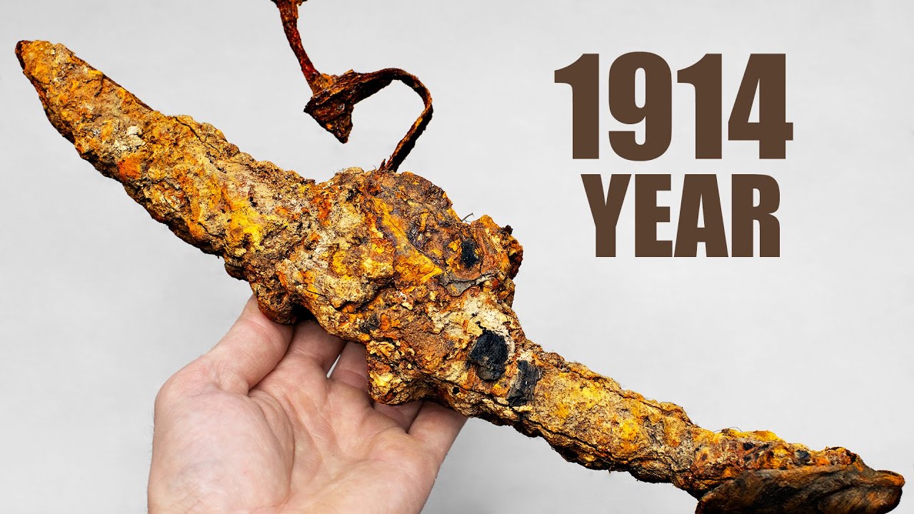EXTREMELY Rusty WW1 Pickaxe Restoration - YouTube