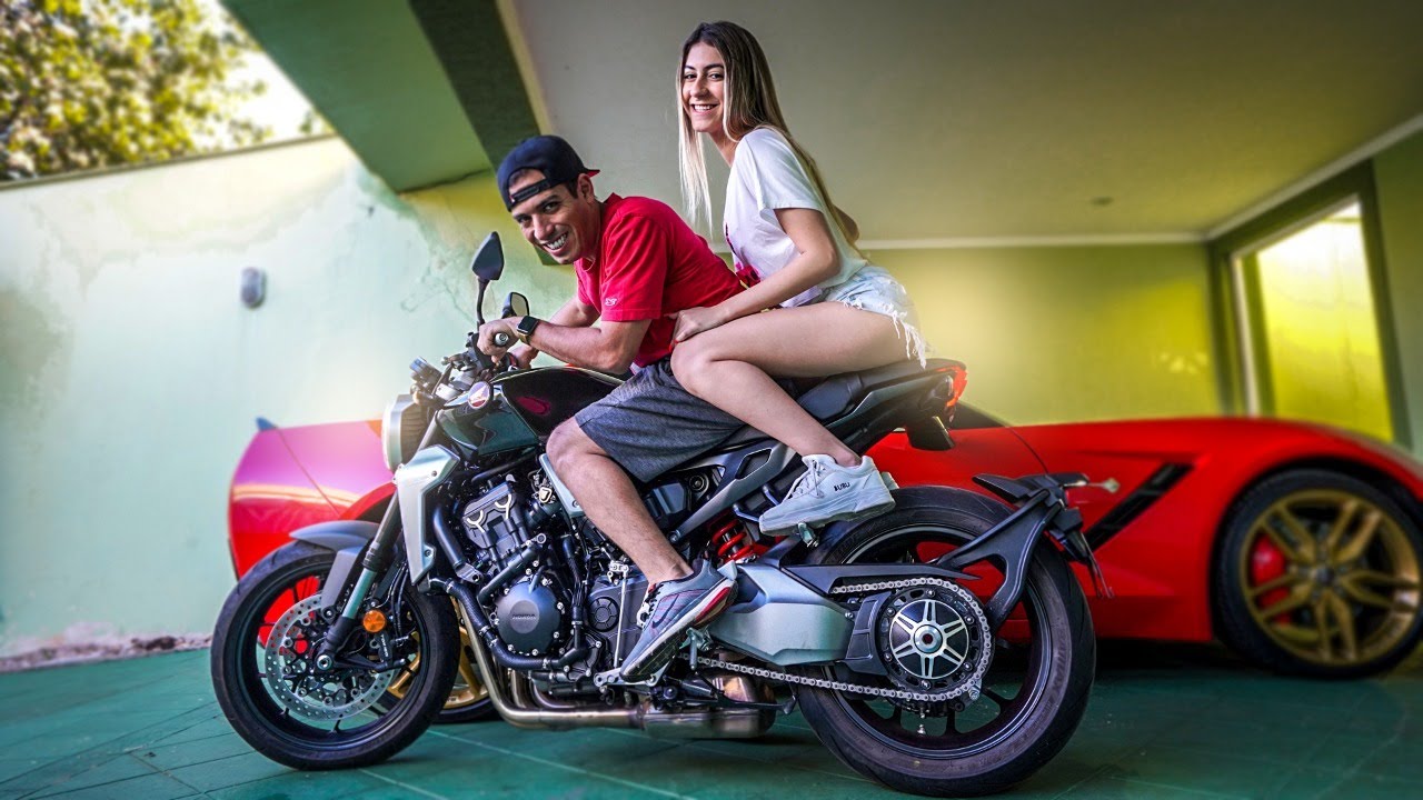 LEVEI A PRIMA DA MORENA PRA ANDAR NA MOTO NOVA - YouTube