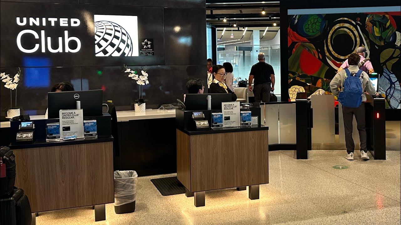 Newark United Club and Maple Leaf Lounges Terminal A - EWR Airport ...