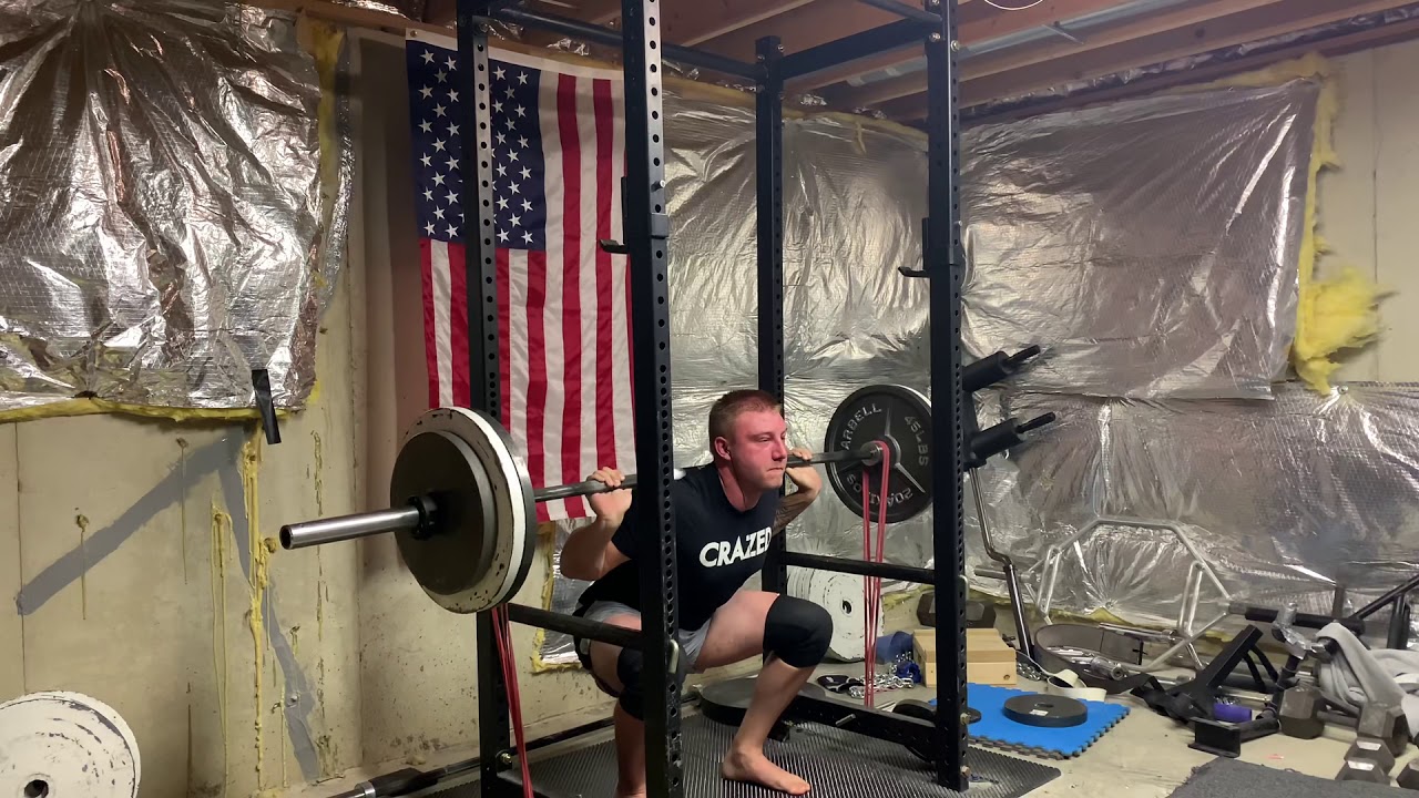 Banded pause squats 305x6 - YouTube