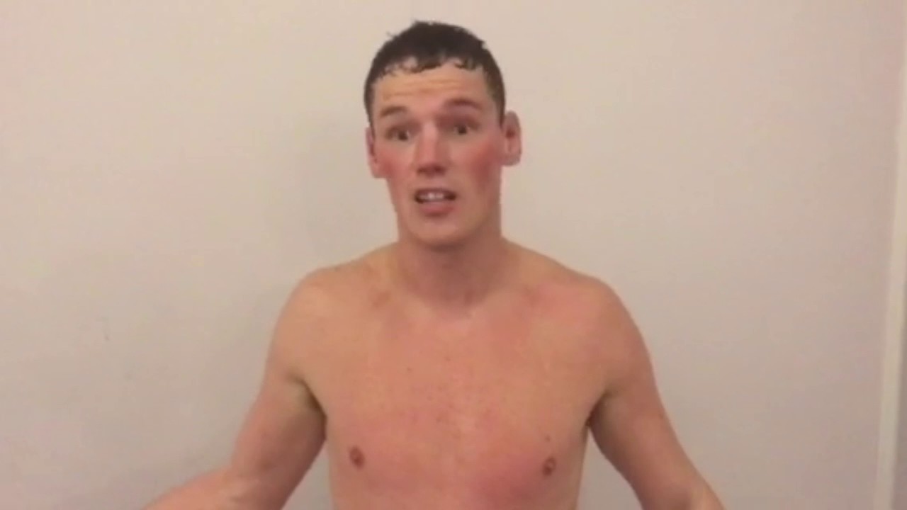 ALAN HIGGINS MOVES TO 11- 0 AFTER FEROCIOUS STOPPAGE OF LAST MINUTE ...