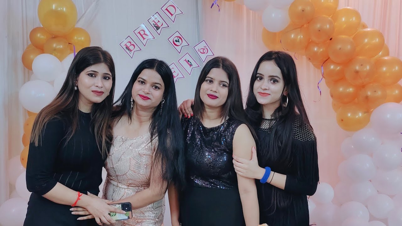Bride to be | Frnd aayi mujhe lene 🥰 | MAHLAKA WARSI - YouTube