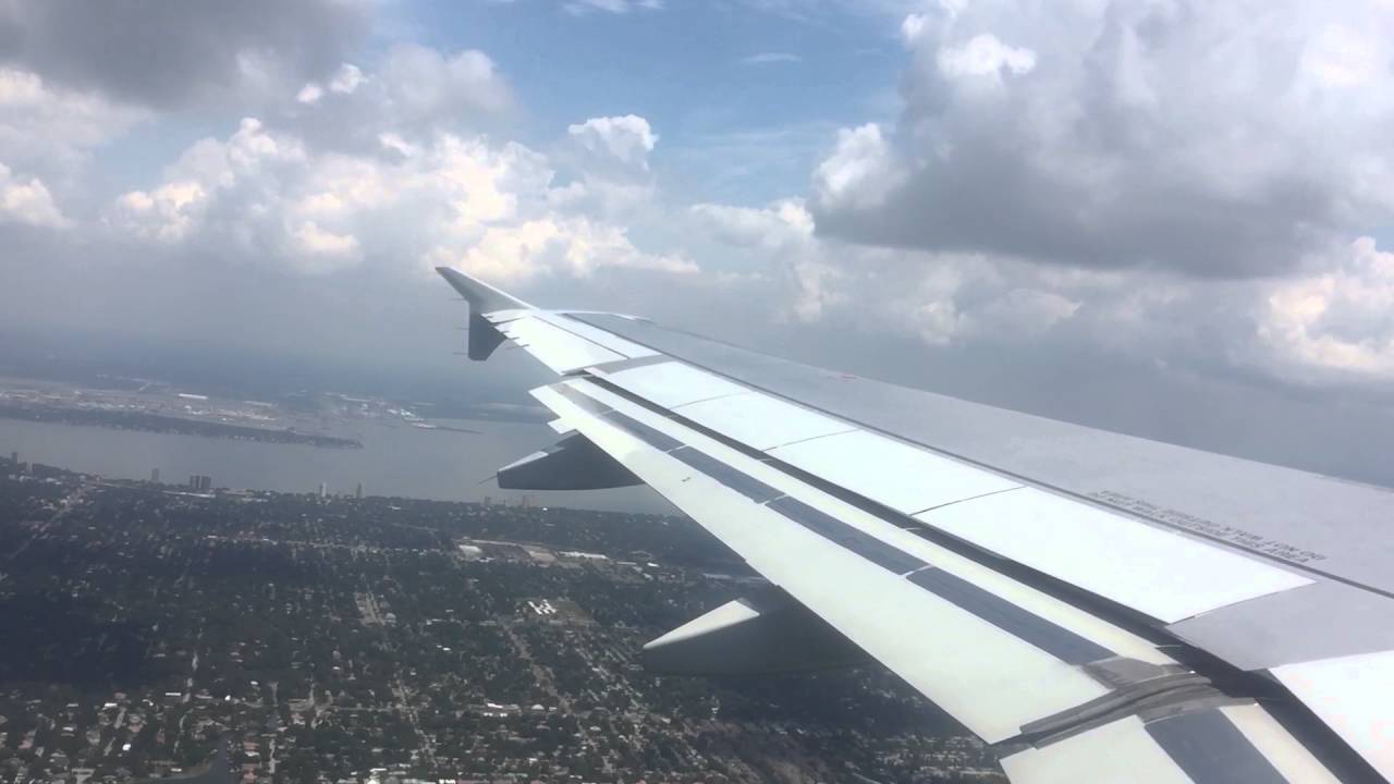 [HD] American Airlines Airbus A320-200 takeoff from Tampa International ...