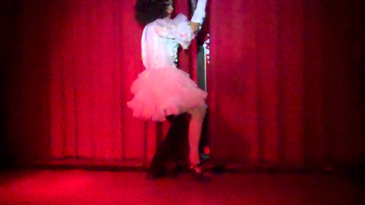 1 man woman - YouTube