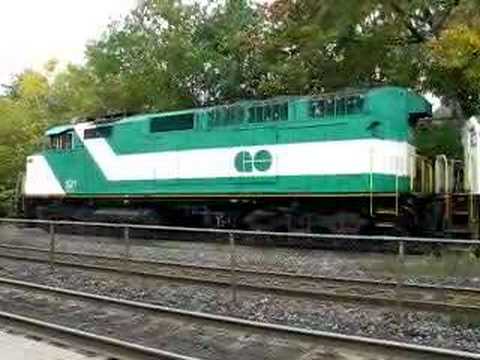 GO Transit F59PH - YouTube