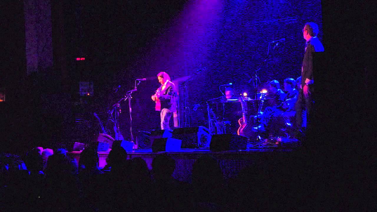 Matthew Perryman Jones: Until The Dawn Appears (live) - YouTube