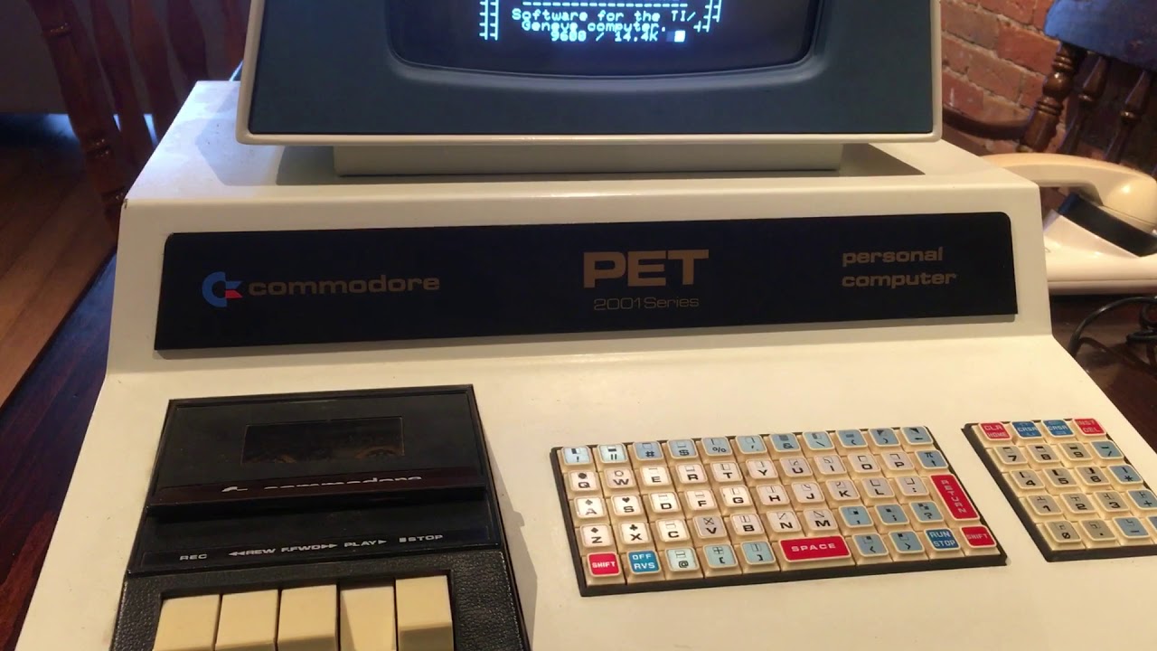 Dial-up BBS with an Acoustic Coupler on a Commodore PET 2001-8 - YouTube