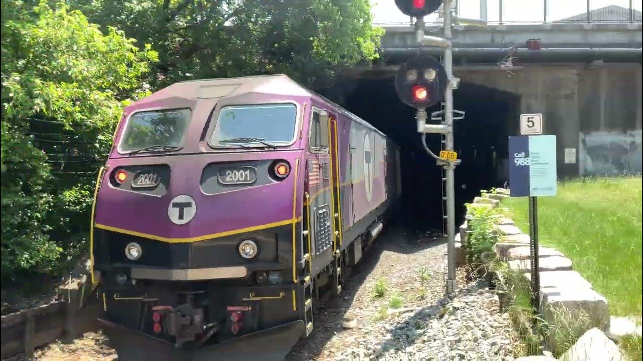 MBTA HSP-46 2001 - CTC-1B 1628 Inbound to North station *epic horn show* - YouTube