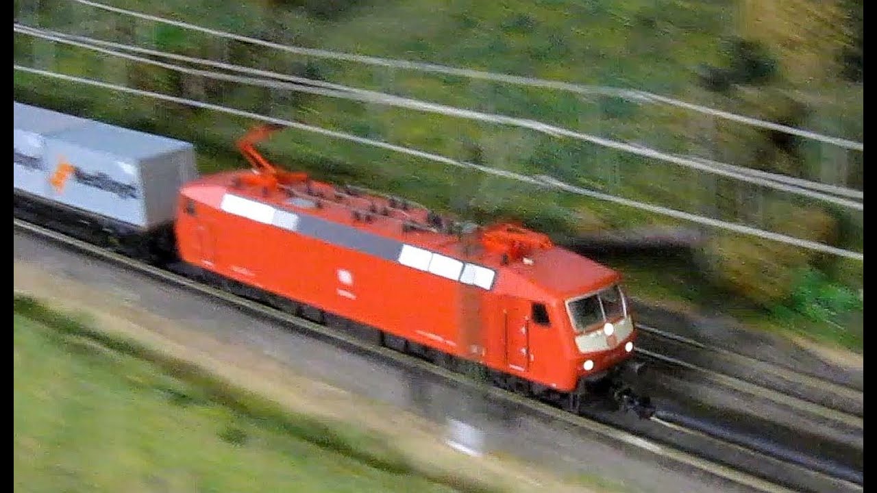 DB-Baureihe 120 vor Containerzug - Container train with German class ...