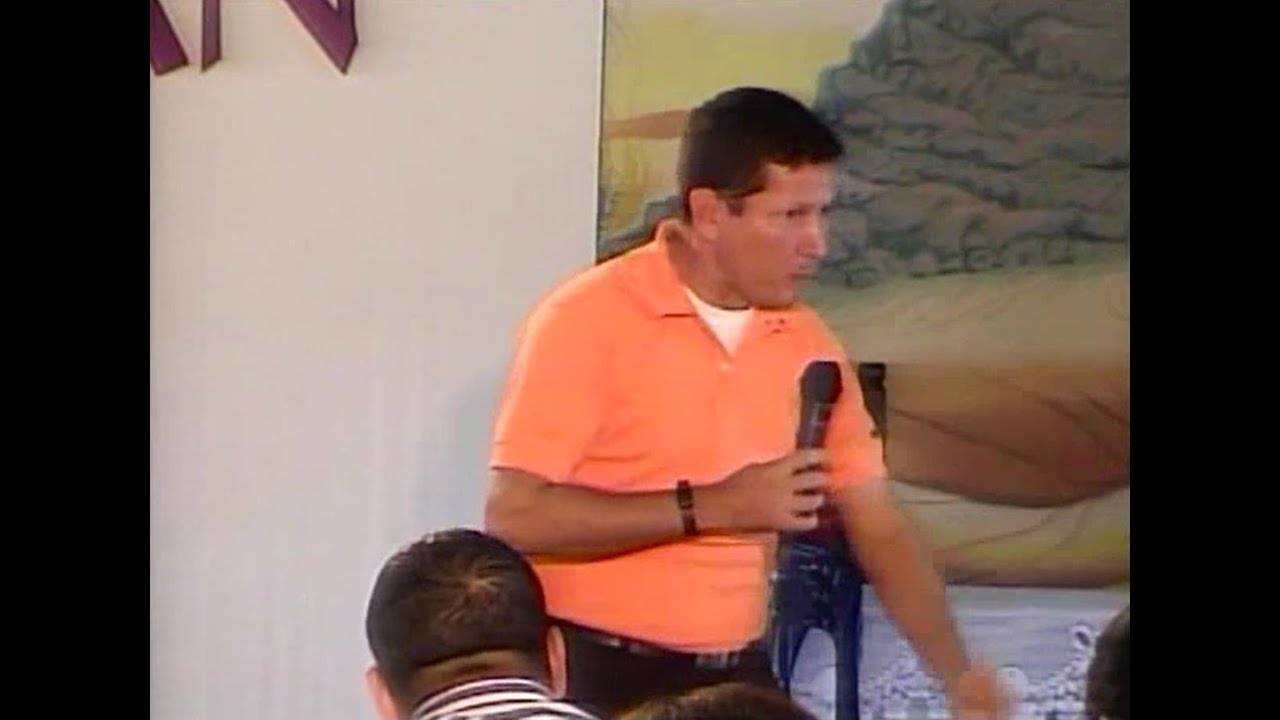 La Santa Eucaristía Parte 2-7 (PADRE LUIS TORO) HD - YouTube