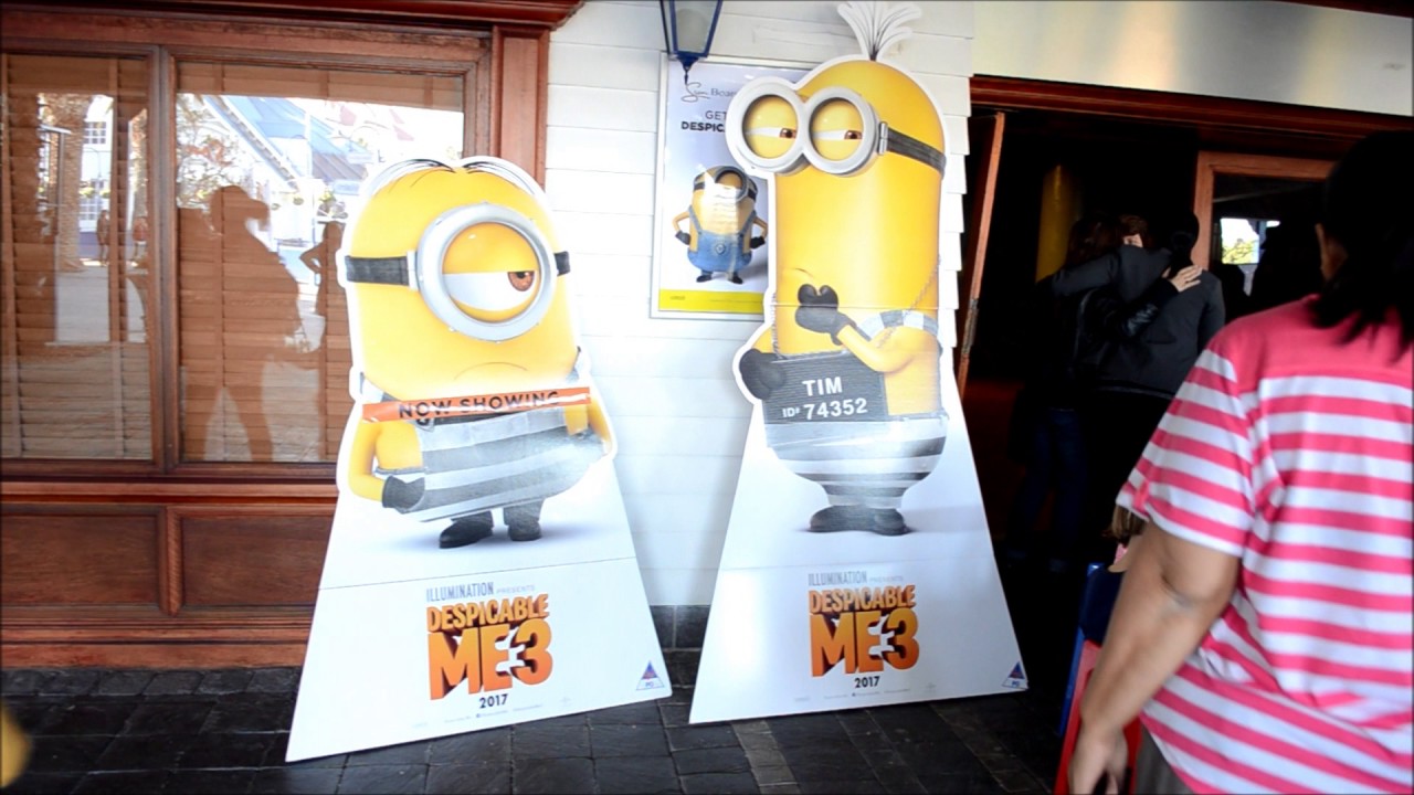 Meet Gru and Minion Mel at The Boardwalk - YouTube