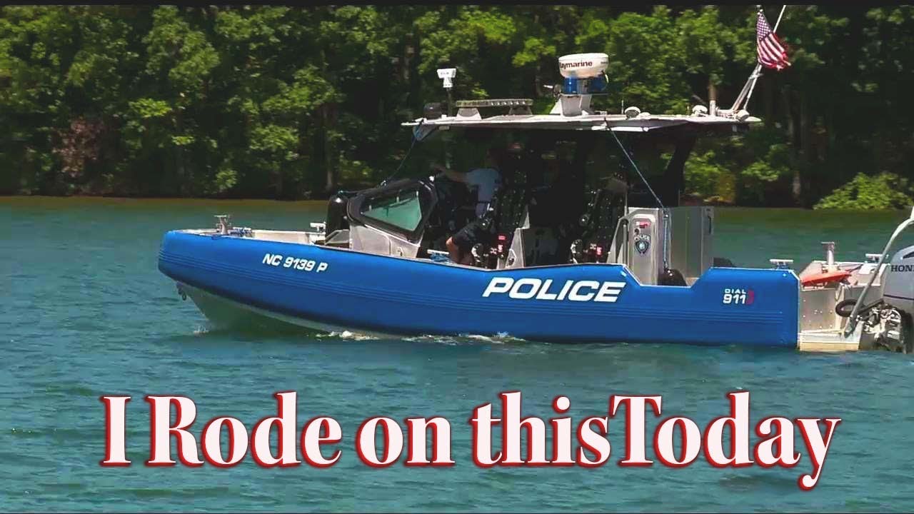 Bad Boat 29ft Safe Boat - YouTube