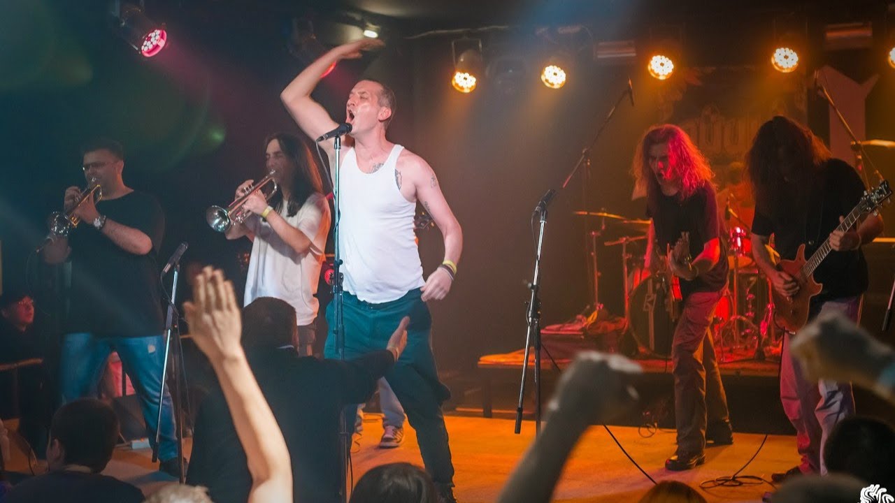 357 - Cigane (Live Moskva 2014.) - YouTube