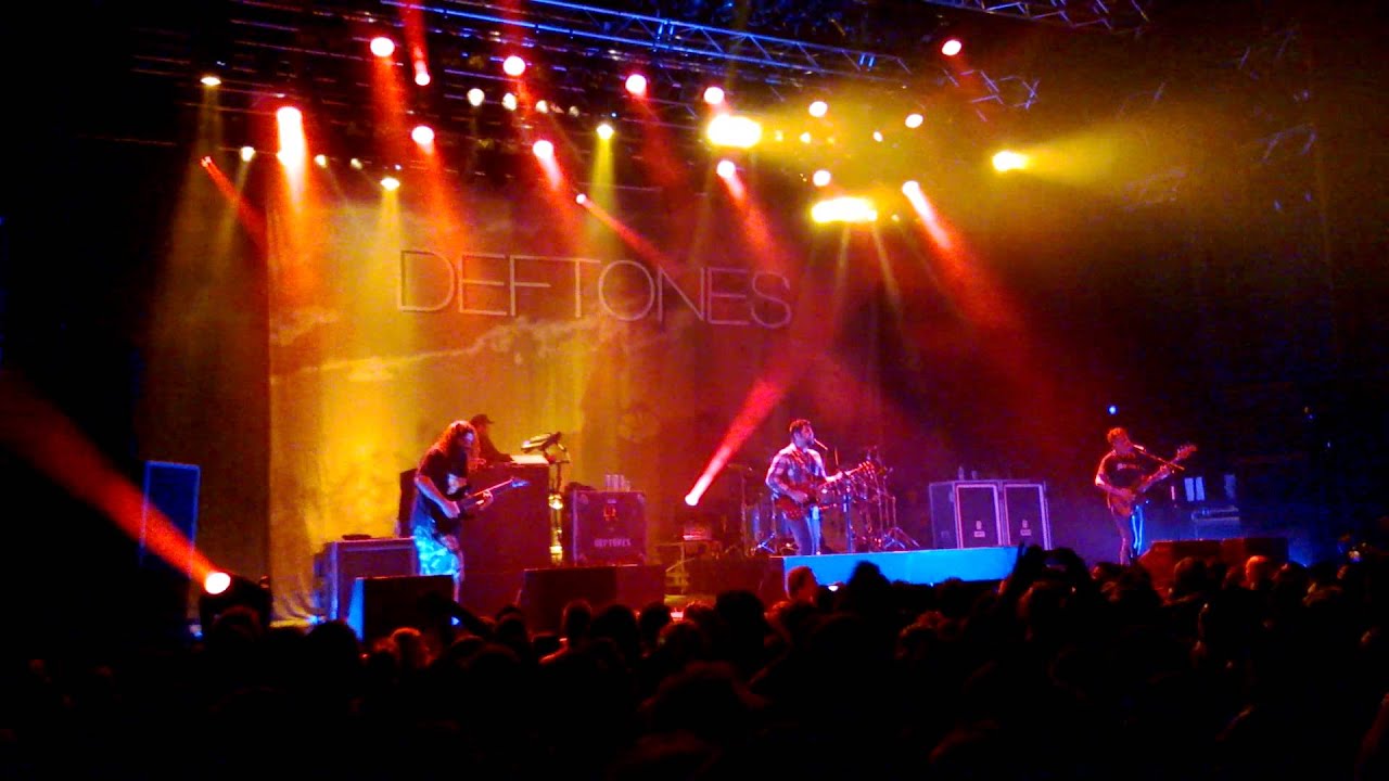 Deftones - Tempest @ 013 September 3 2013 - YouTube