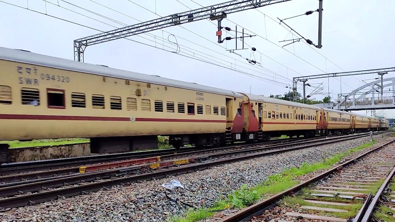 SMVT Bengaluru - Pandharpur Special train with UBL WDP4 departing ...