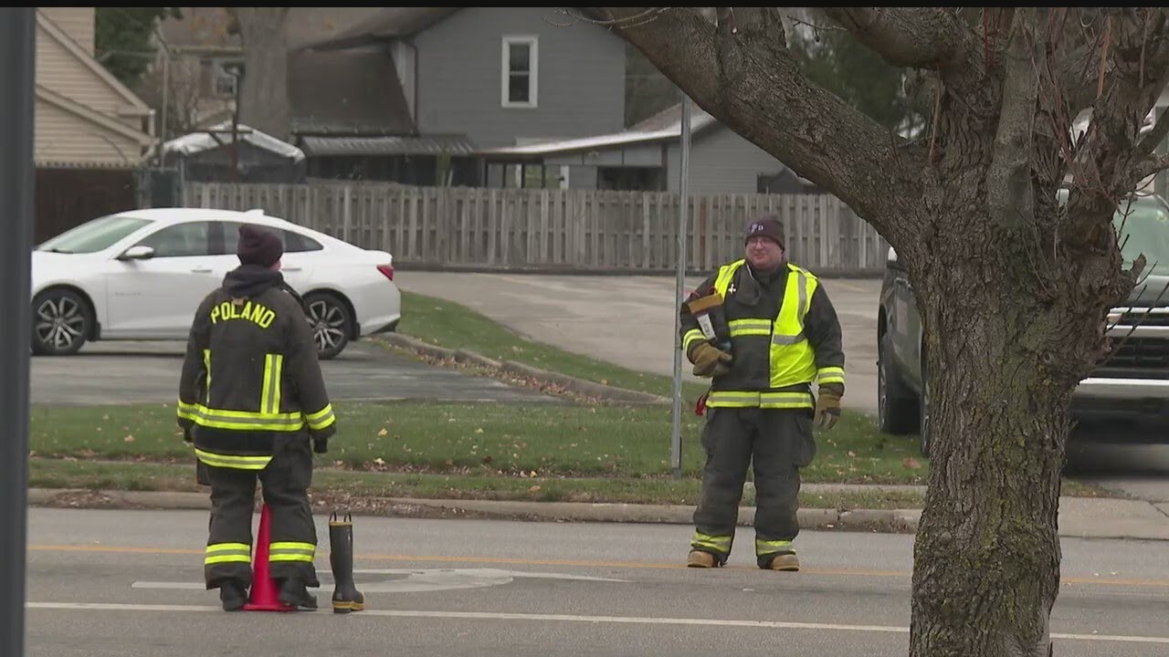 Firefighters hold boot collection drive for local families - YouTube