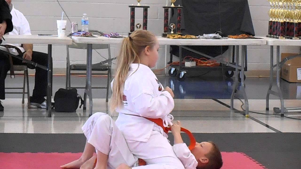 Alyssa's grappling match at her martial arts tournament - YouTube