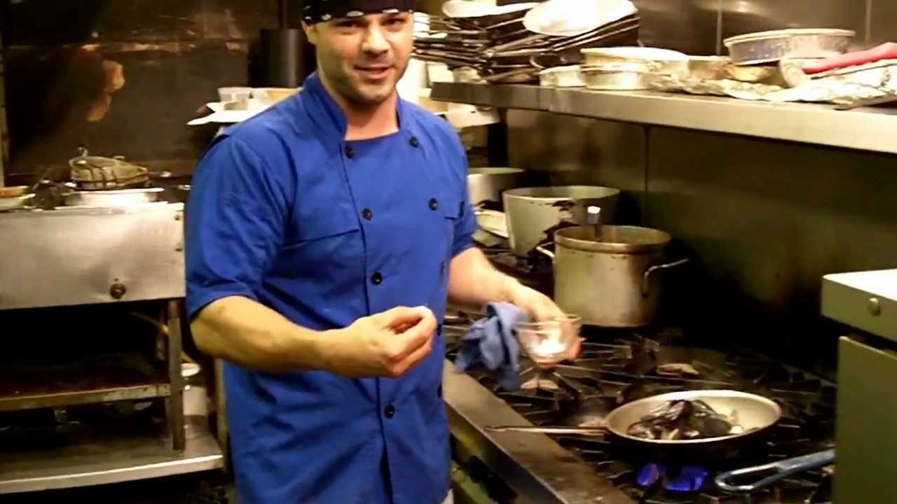 Chef Anton Testino Prepares Mussels Fra Diablo in Under 10 Minutes ...