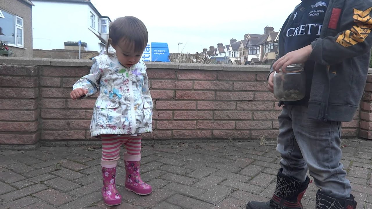 Elizabeth the snail stomper - YouTube