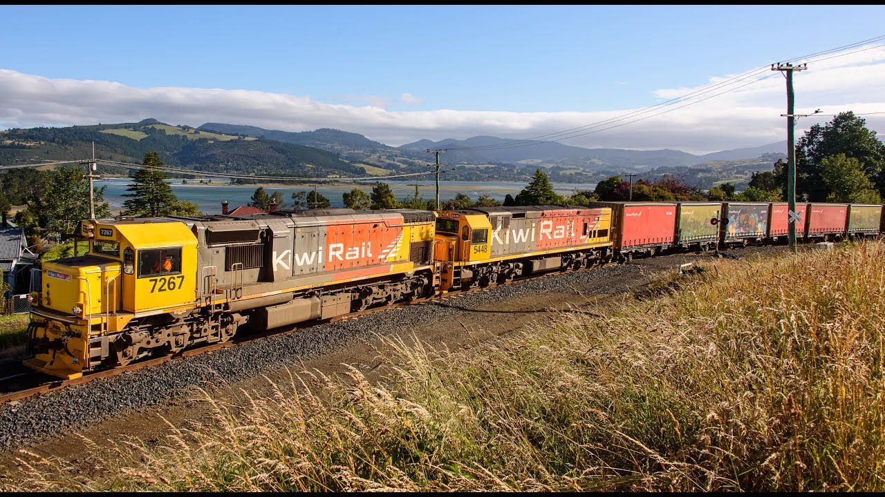A Great Start To KiwiRail Freight Trains 2025! Part 1 - YouTube