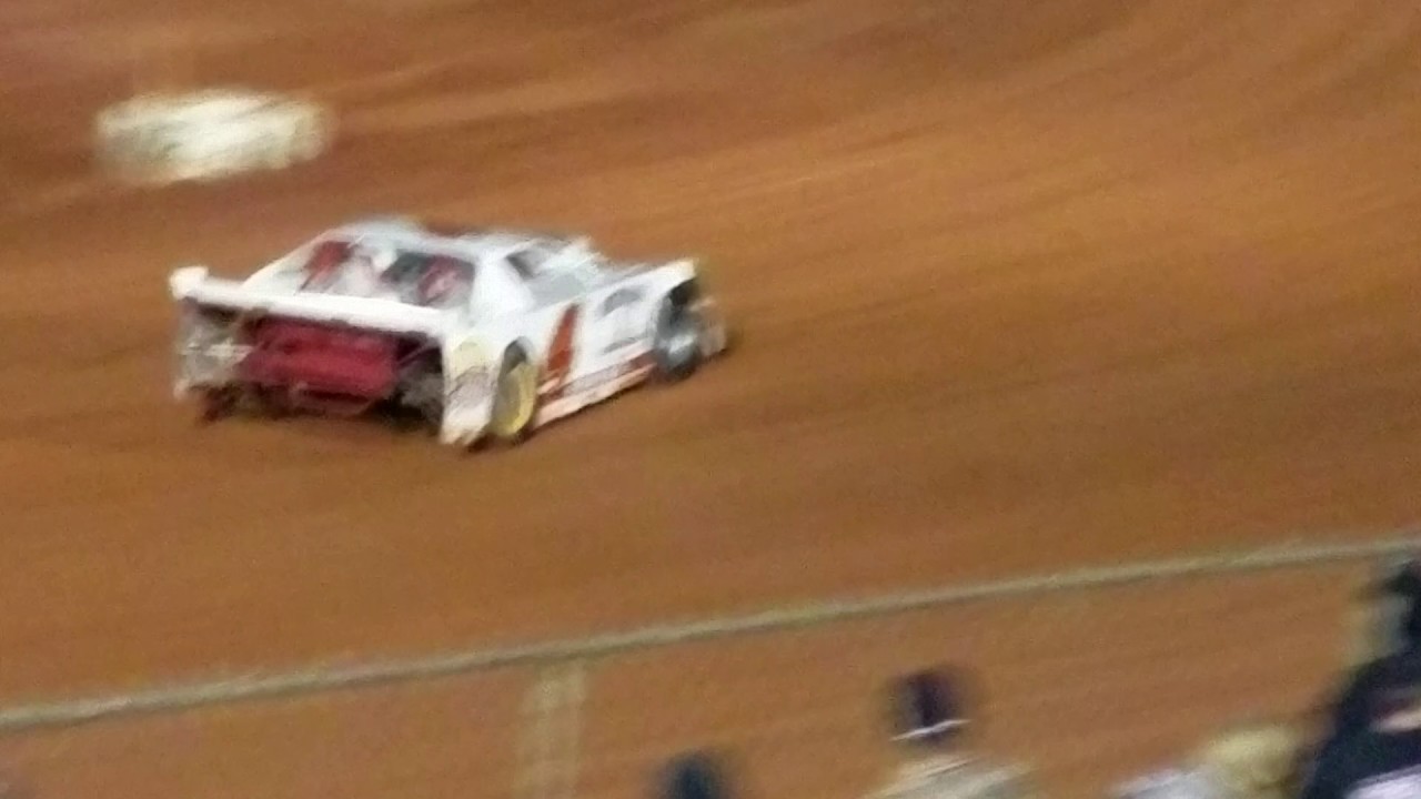 Wally Fowler HotLaps Modoc Speedway 12/2/2016 - YouTube