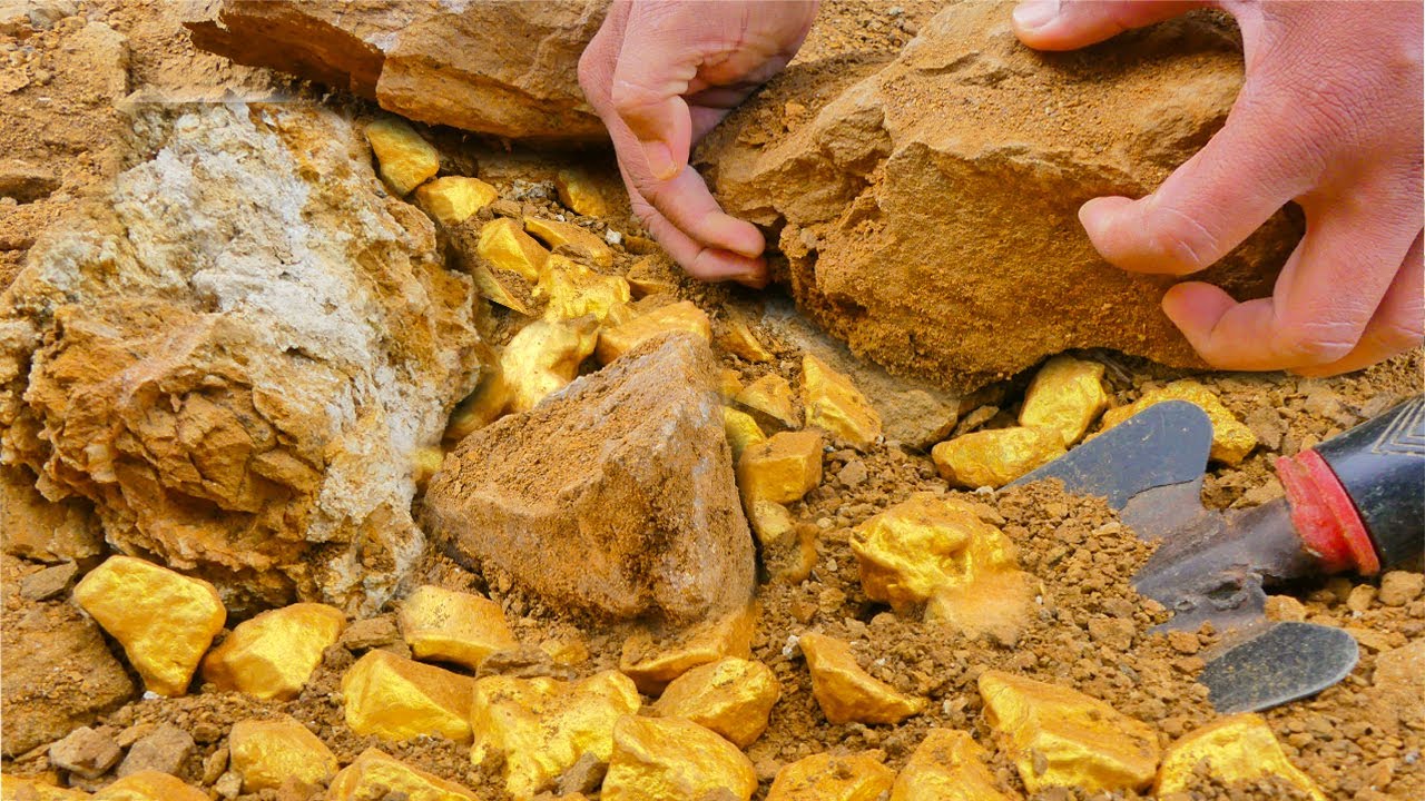 How To Find Gold! Every Time! Found a lot of Treasure worth Million ...