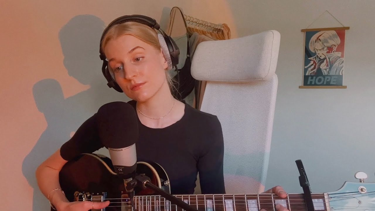 Alonica - LANY - YouTube