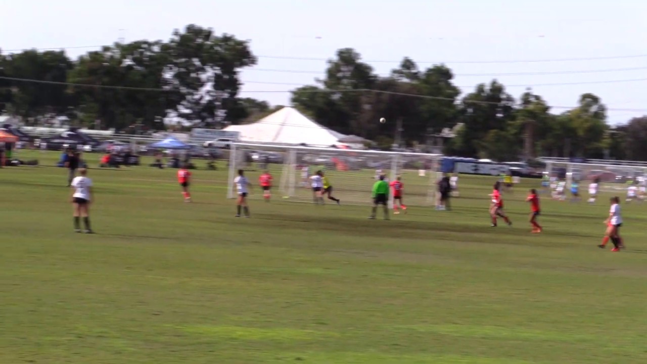 '21 Paityn Thomas, #4, R-Back, '01 ECNL FC Strikers Surf Cup Showcase v ...