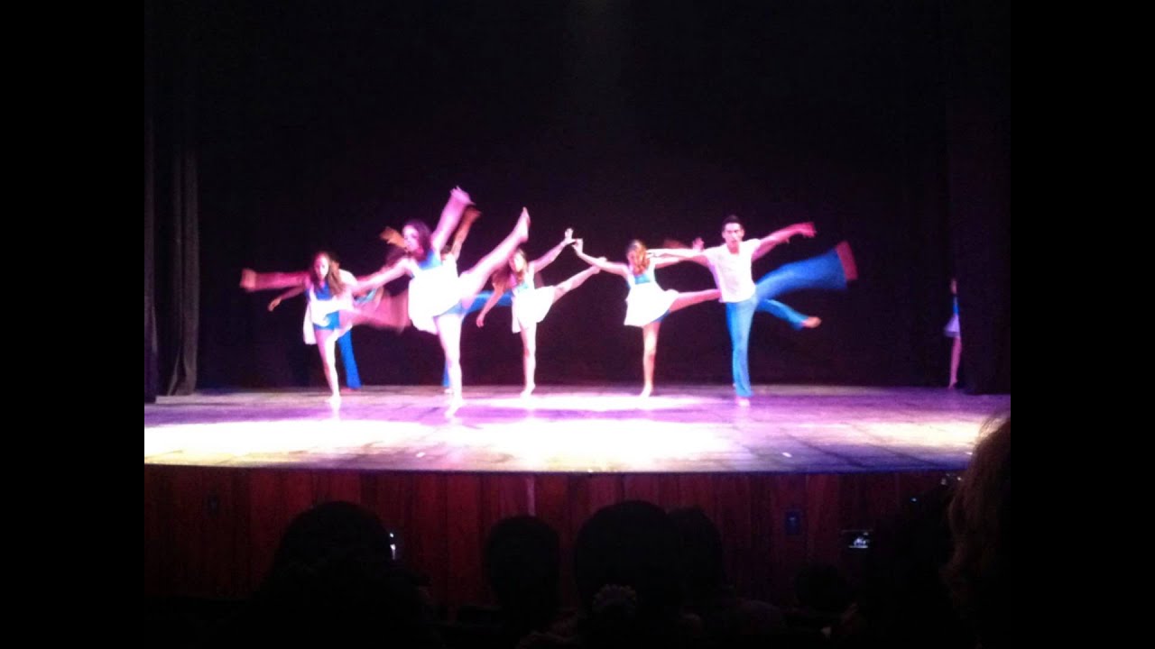 BURLESQUE FUNCIÓN - YouTube