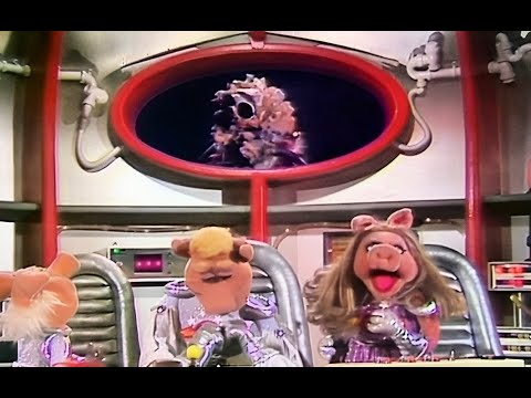 Pigs in Space: The Chopped Liver Monster Attacks! | Muppet Show Chaos ...