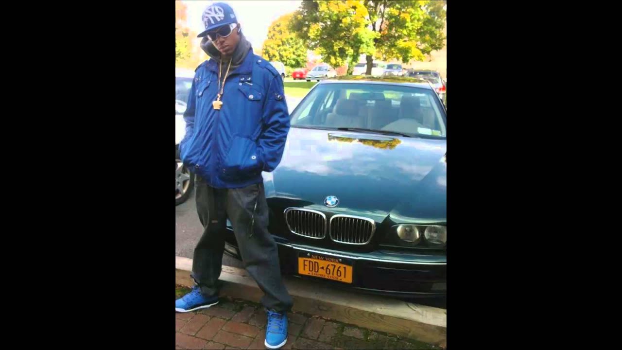 King Vega BORN IN THE STREETS - YouTube