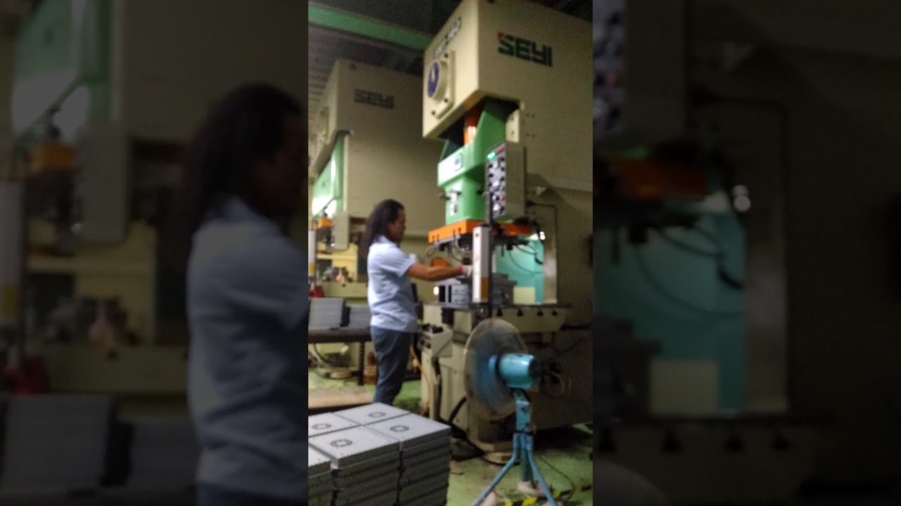 Machine Operator in taiwan { metal press machine} - YouTube