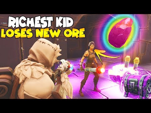 Richest Kid Loses 1K NEW Bright Core! 😱 (Scammer Gets Scammed) Save The World