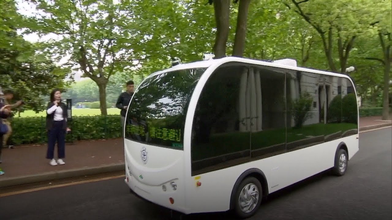 Self-driving minibus begins trial run on university campus in Shanghai ...