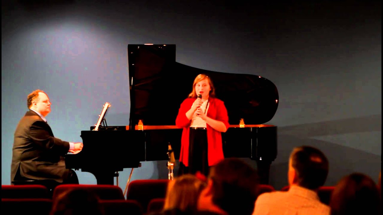Alyssa Whaley singing "When Christmas comes to Town" - YouTube