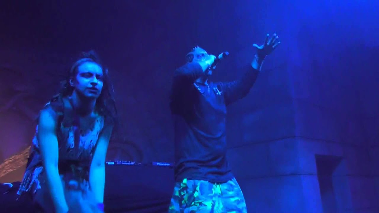 leon fuller horror nights - YouTube