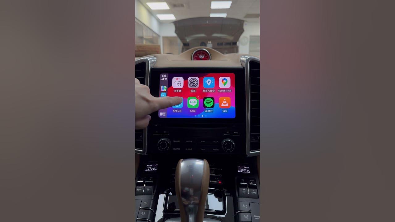 人人汽車影音 Porsche 958.2 升級 PCM4.0 主機螢幕 與 CarPlay - YouTube