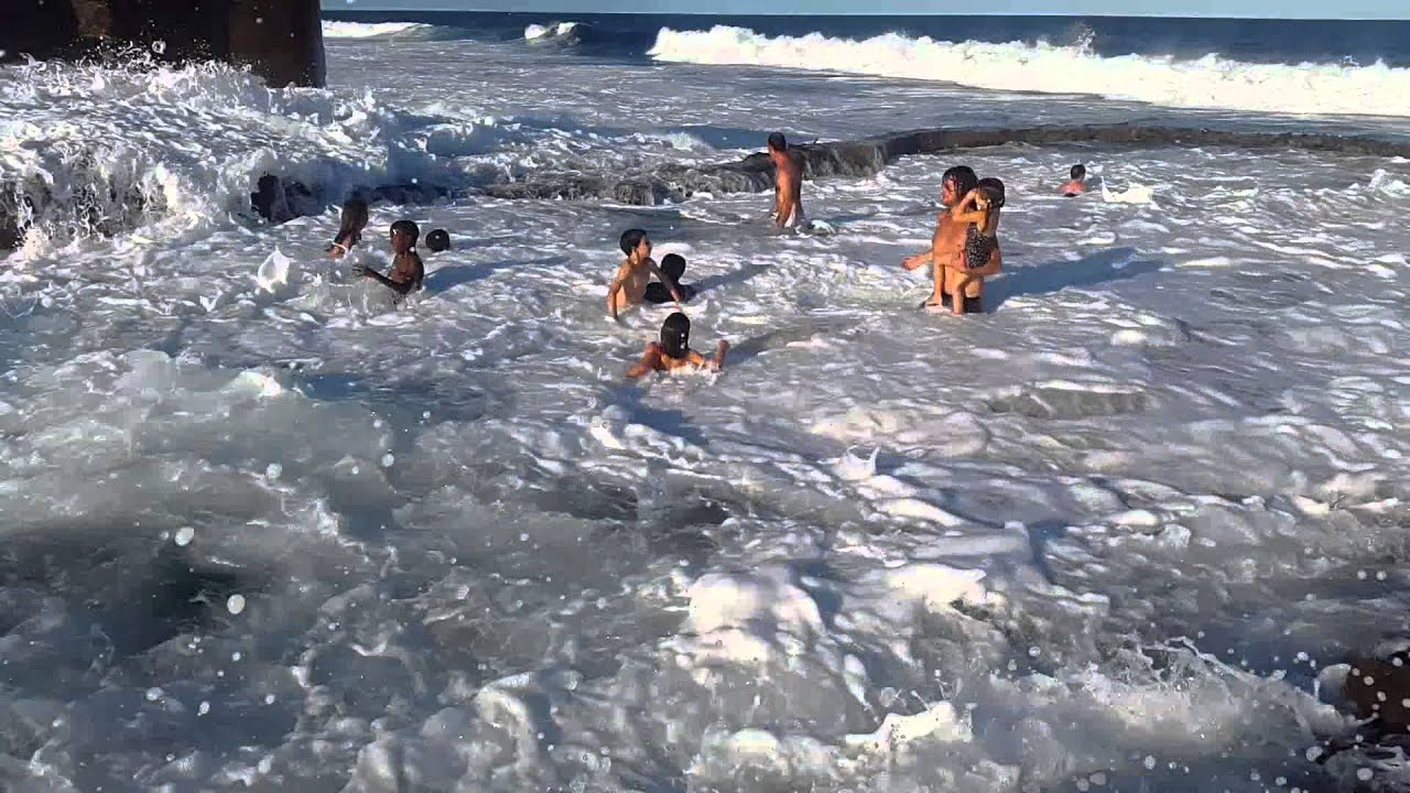 Tidal pool wave Saltrock KZN - YouTube