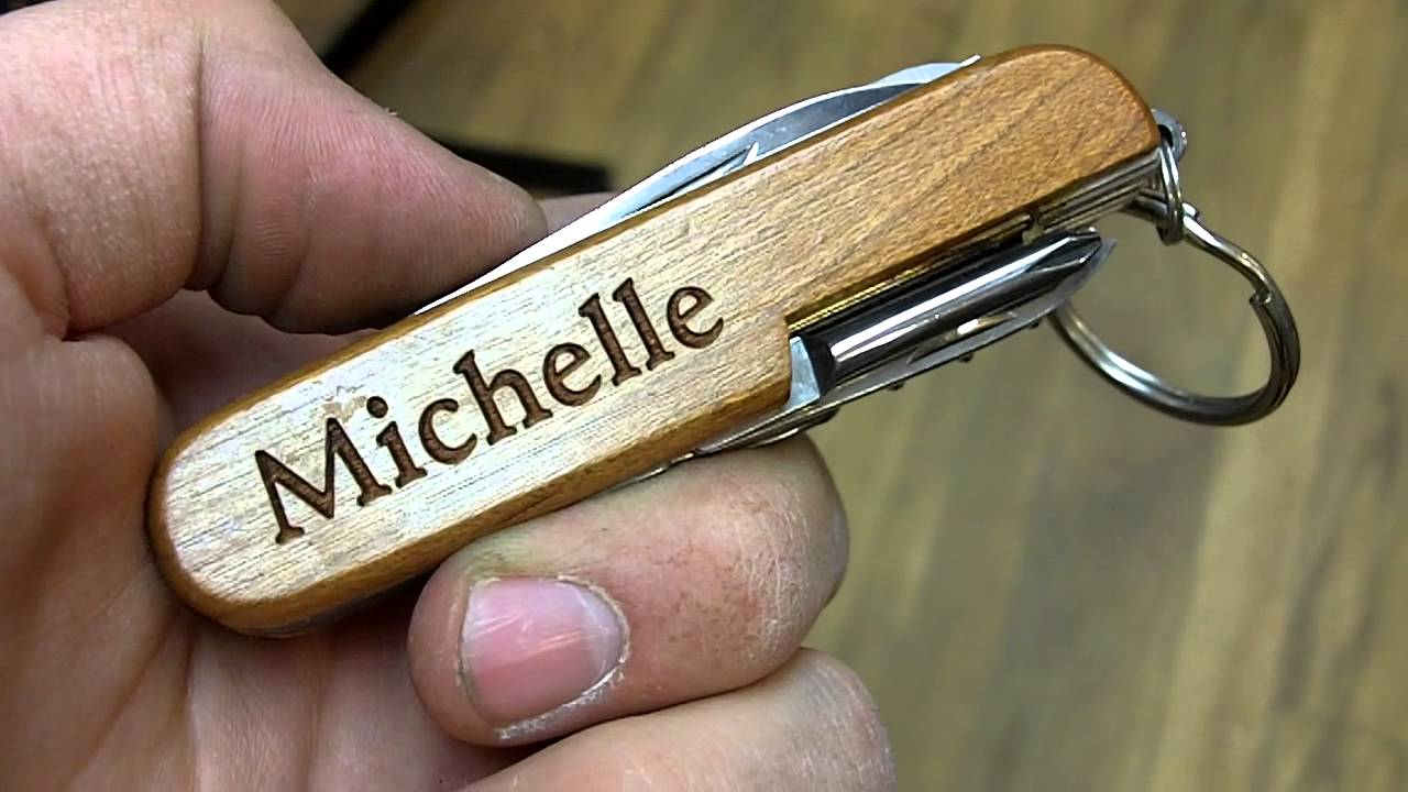 Wayne Carver Personalized Michelle Pocket Knife - YouTube