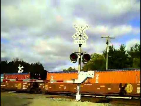 BNSF 5166 West Stack Train (10-26-2013) - YouTube