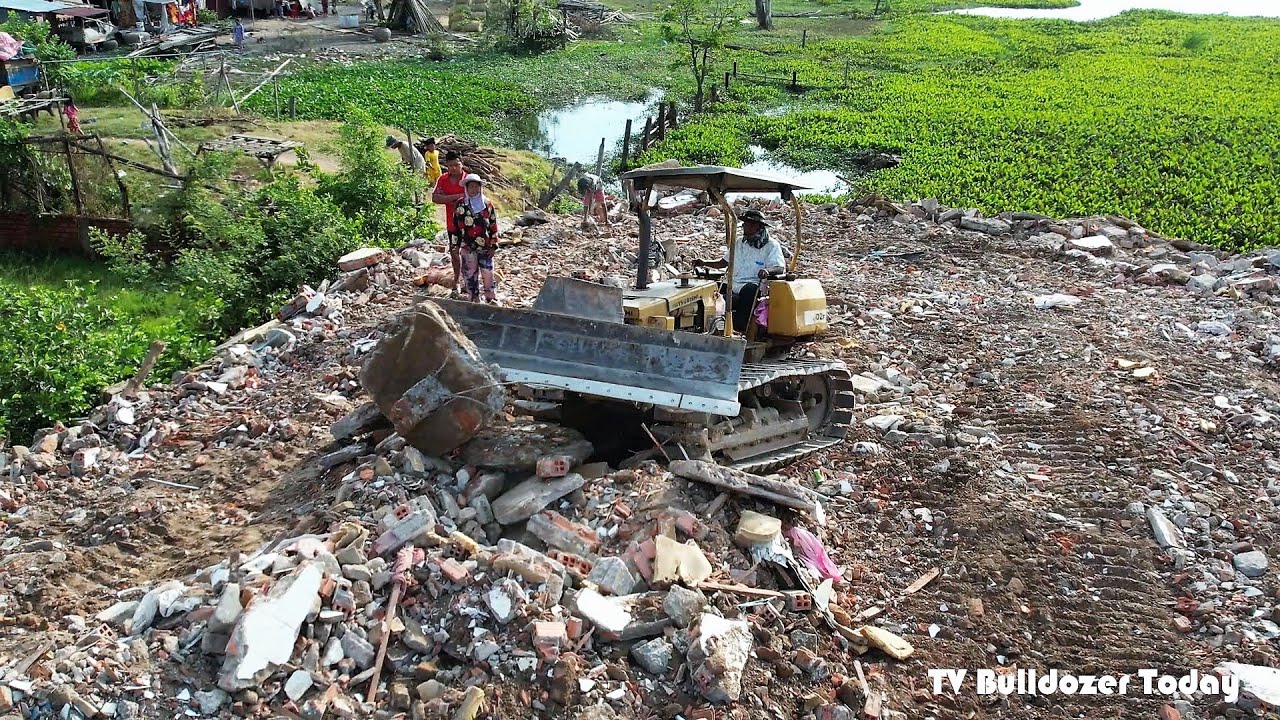 Completed - Amazing new project, landfilling process, bulldozer ...